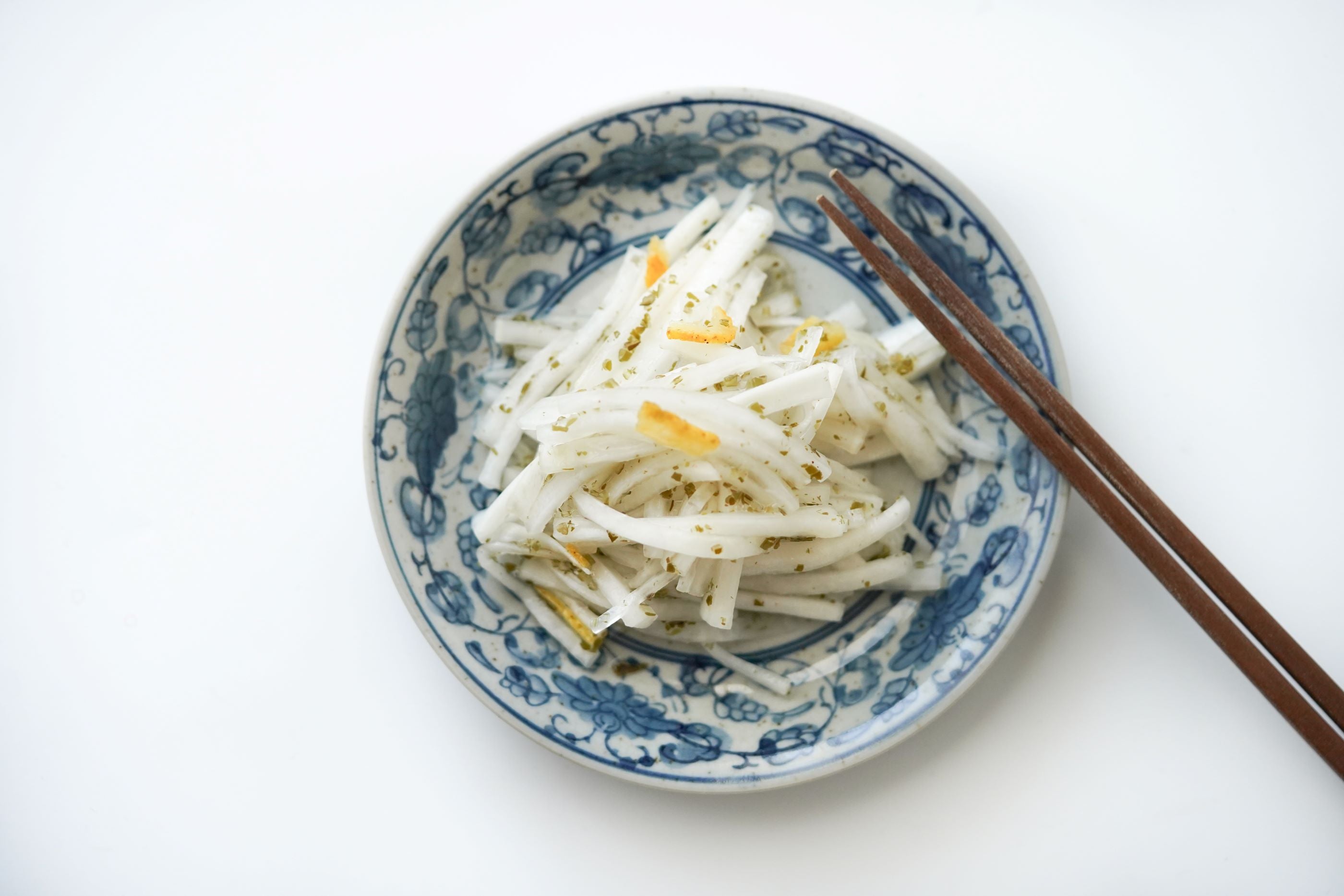 Minimalist Japanese Recipe: DAIKON DASHI TSUKEMONO (JAPANESE RADISH PI ...